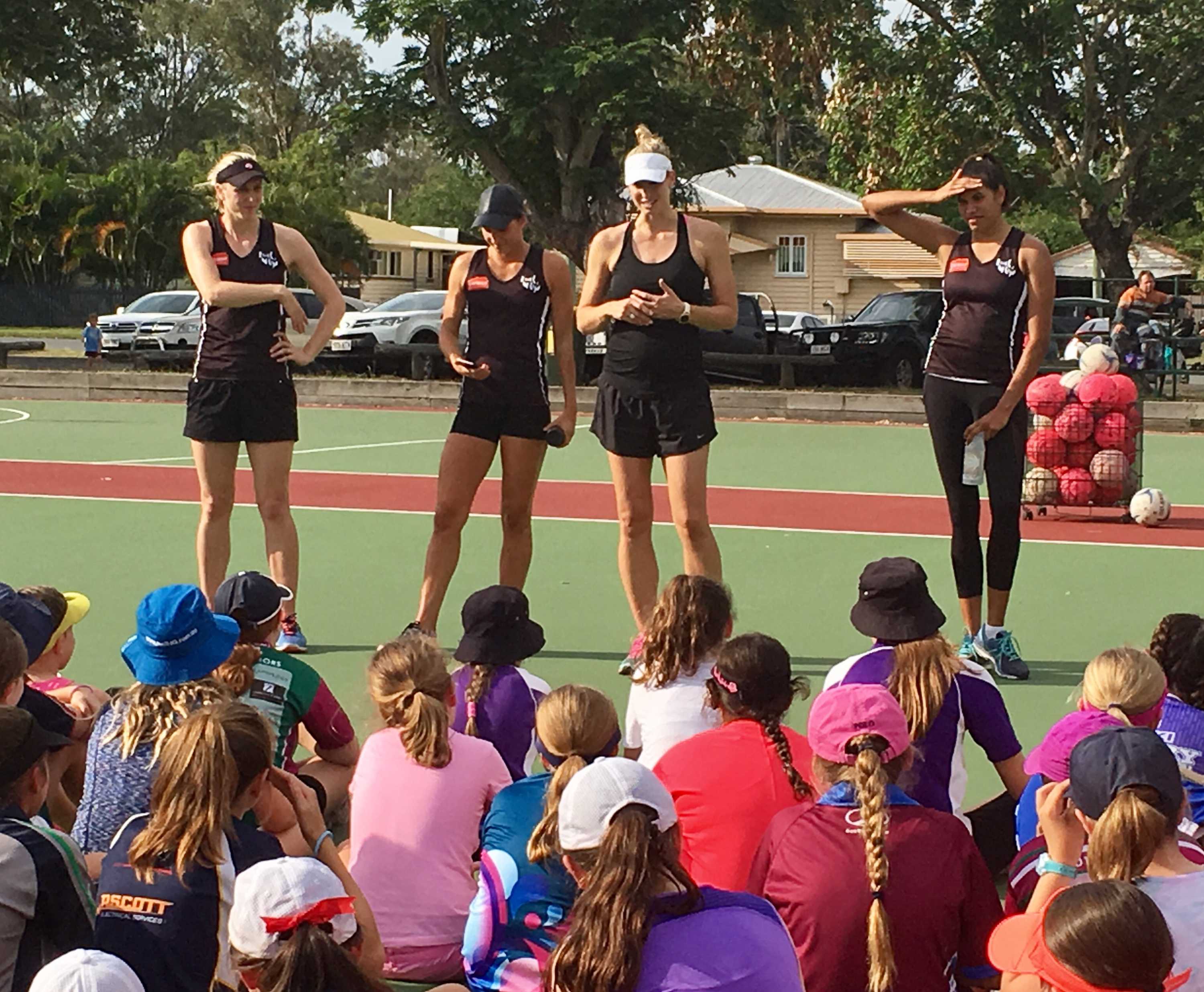 World champion netballer Laura Geitz inspires regional girls - ABC News