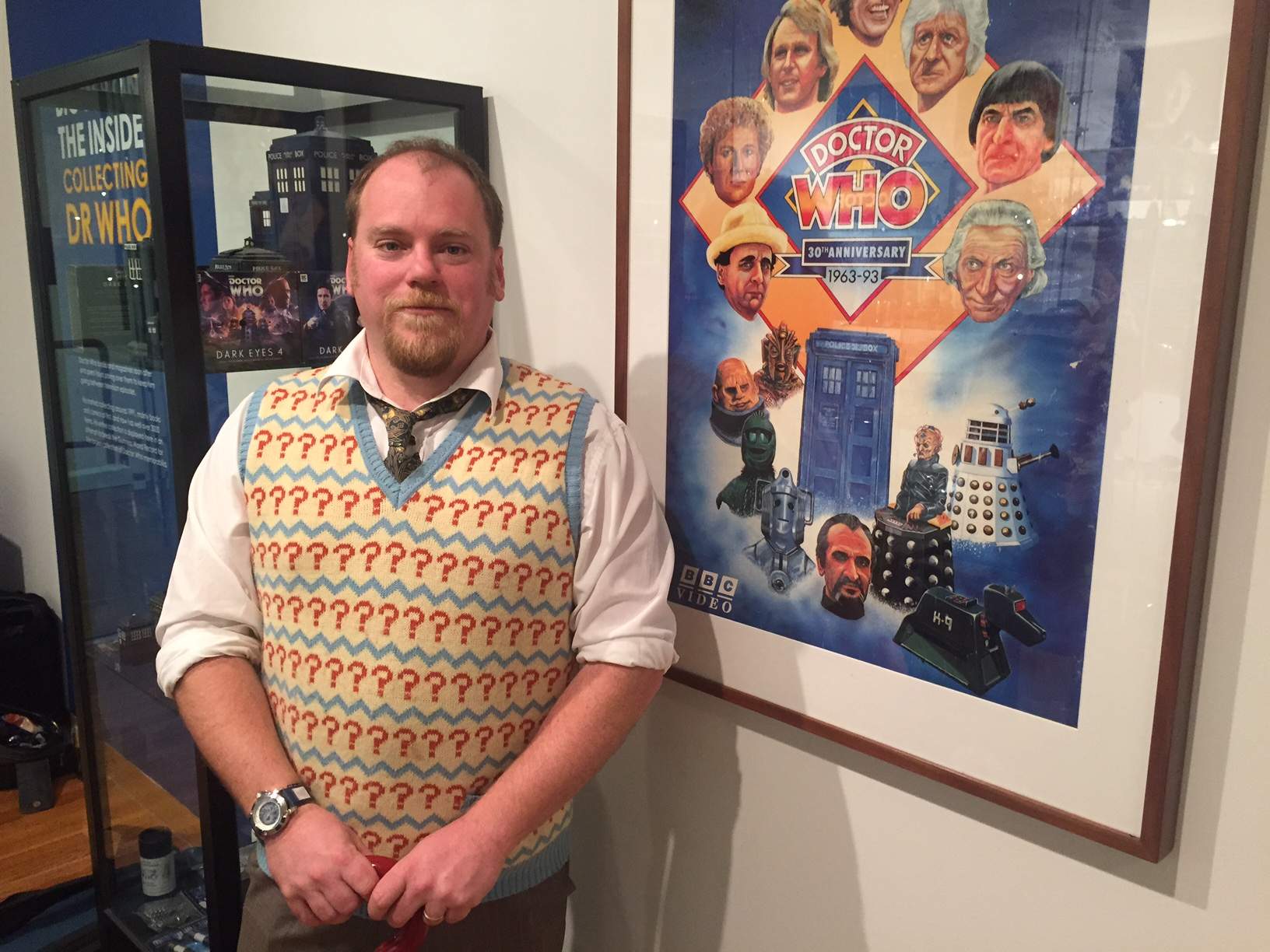 Dr Who: Canberra Whovian tries to break memorabilia record - ABC News