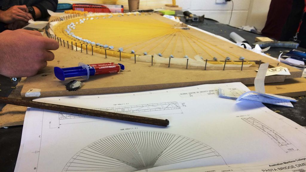 Load-bearing 'pasta bridge' aims to break 279kg college record - ABC News