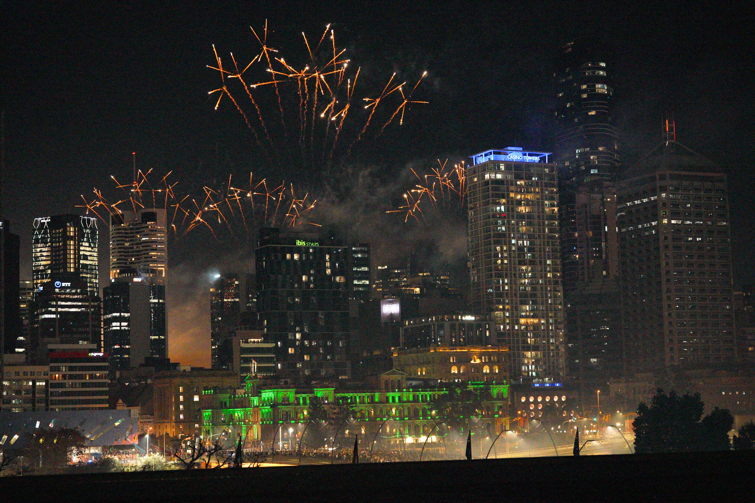 Riverfire 2025: What time do the fireworks start in Brisbane tonight ...