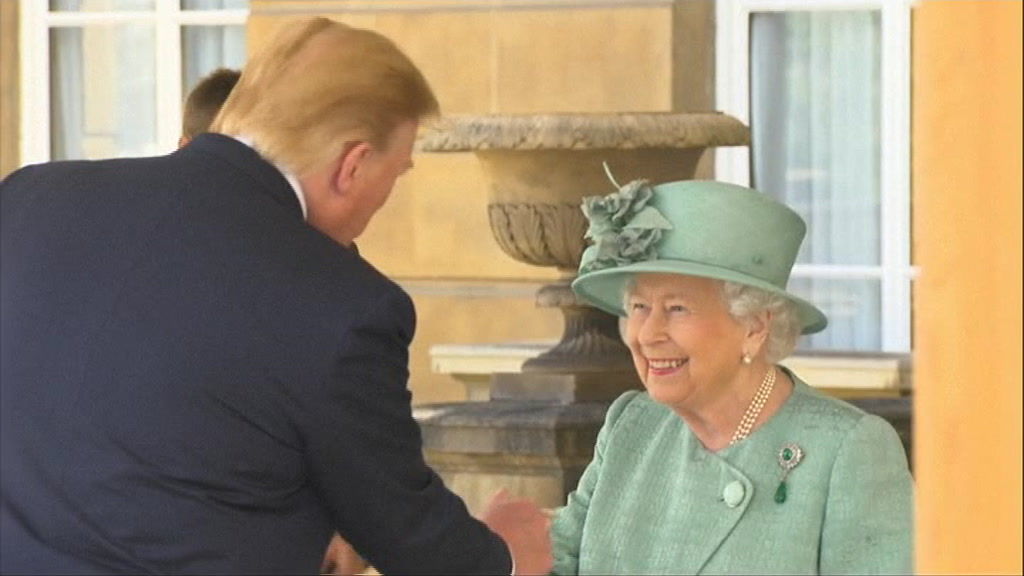 Donald Trump meets the Queen at Buckingham Palace - ABC News