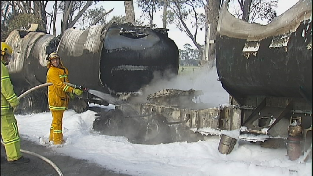 Petrol tanker blaze extinguished after crash - ABC News
