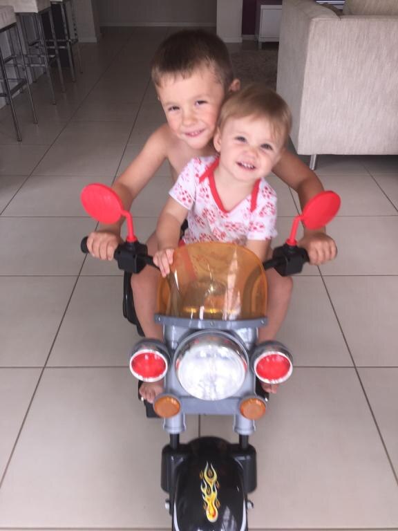 Landmines in the lounge room - ABC News