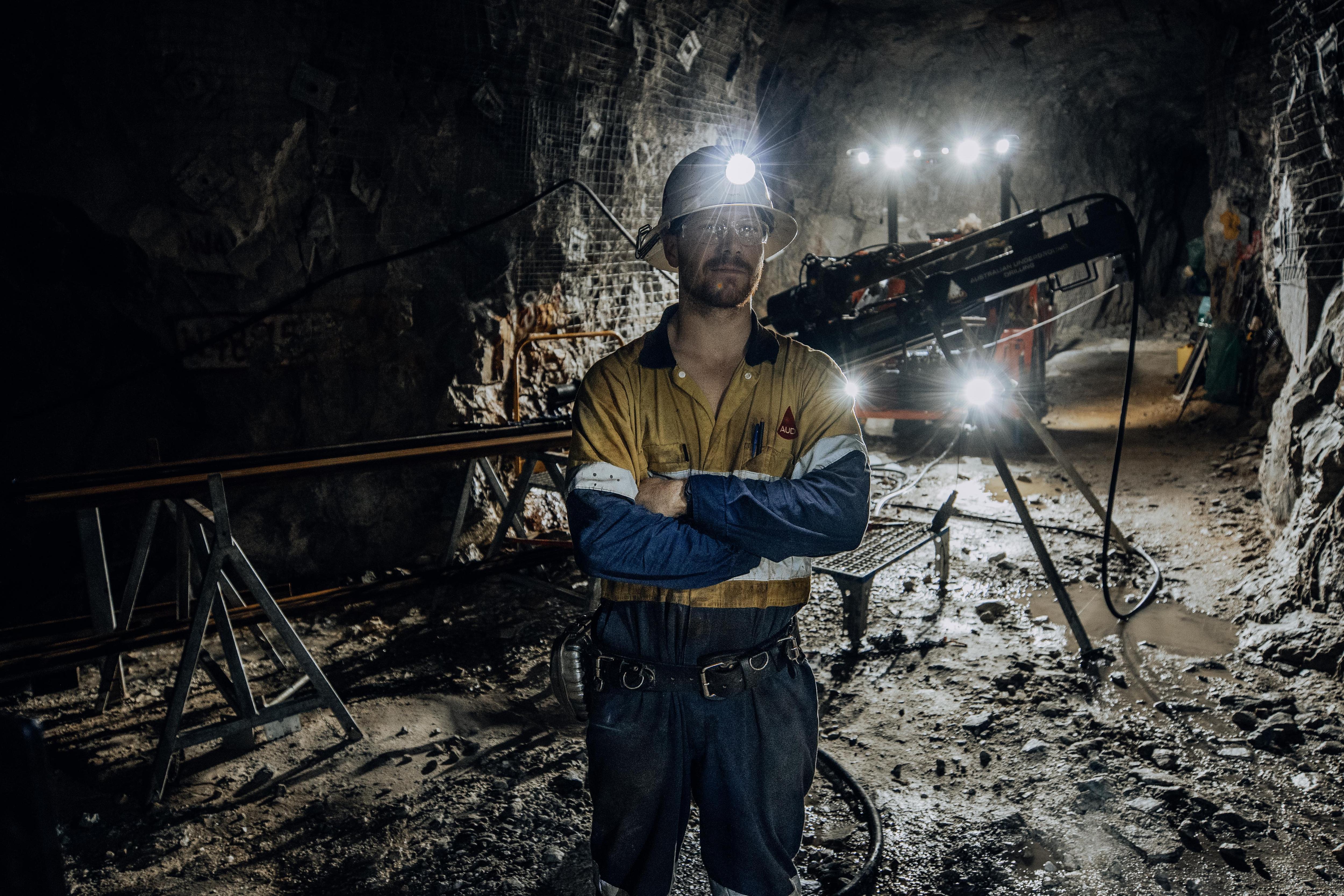New $226m Goldfields mine on track to pour first bar next year - ABC News