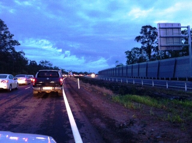 Peak test for new Hunter Expressway - ABC News