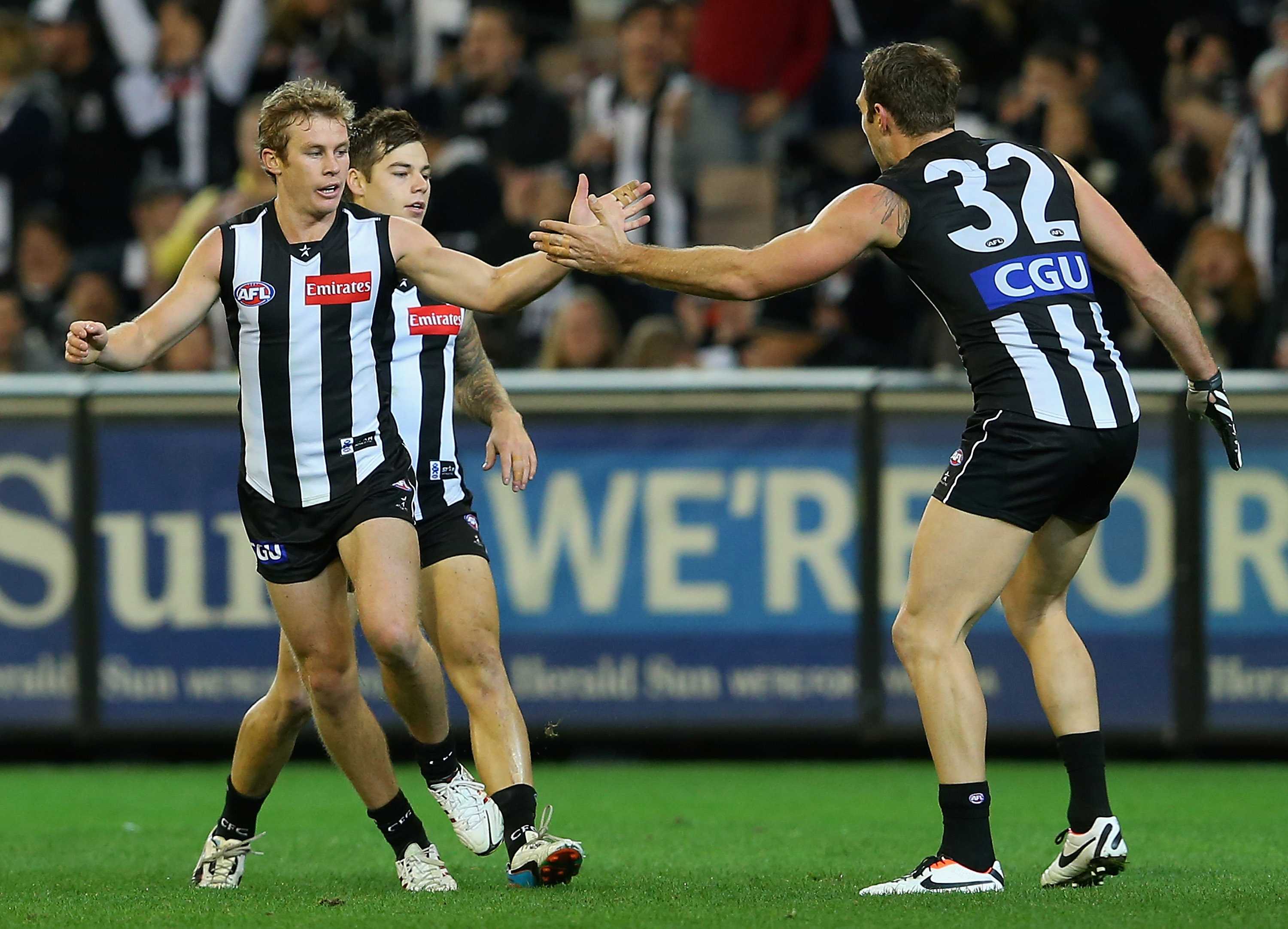 Magpies end Cats' unbeaten run in thriller - ABC News