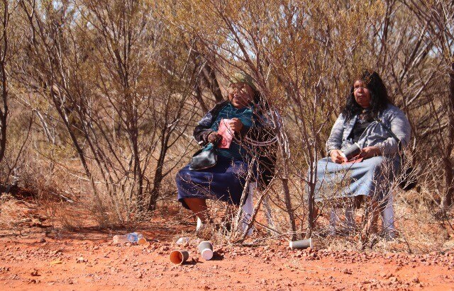 Yami Lester: More than 500 people travel to South Australia's far north ...