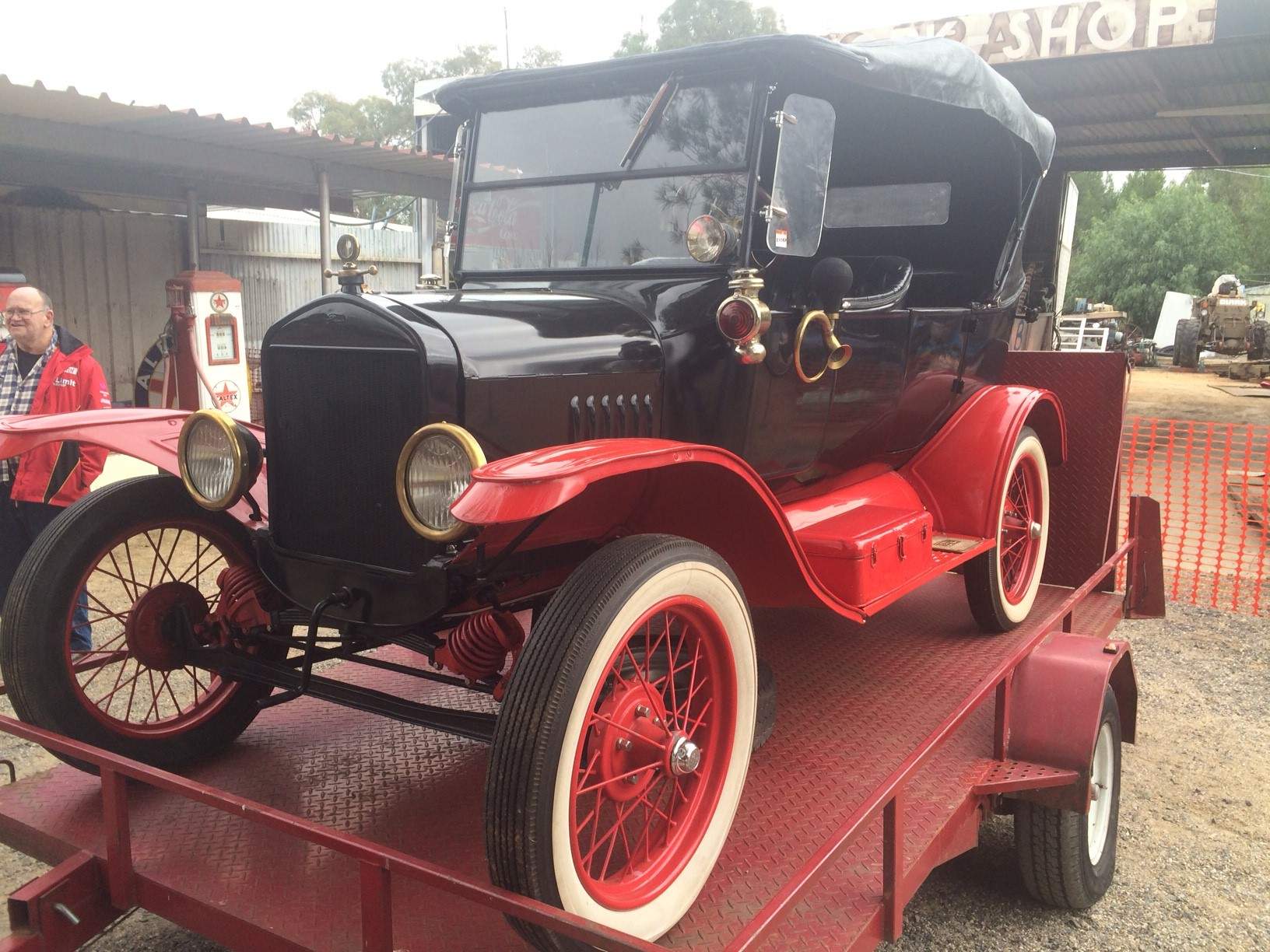 Cowra museum to auction off rare and historic collection of rail, war ...