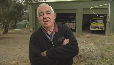 Howard to stay on - ABC News