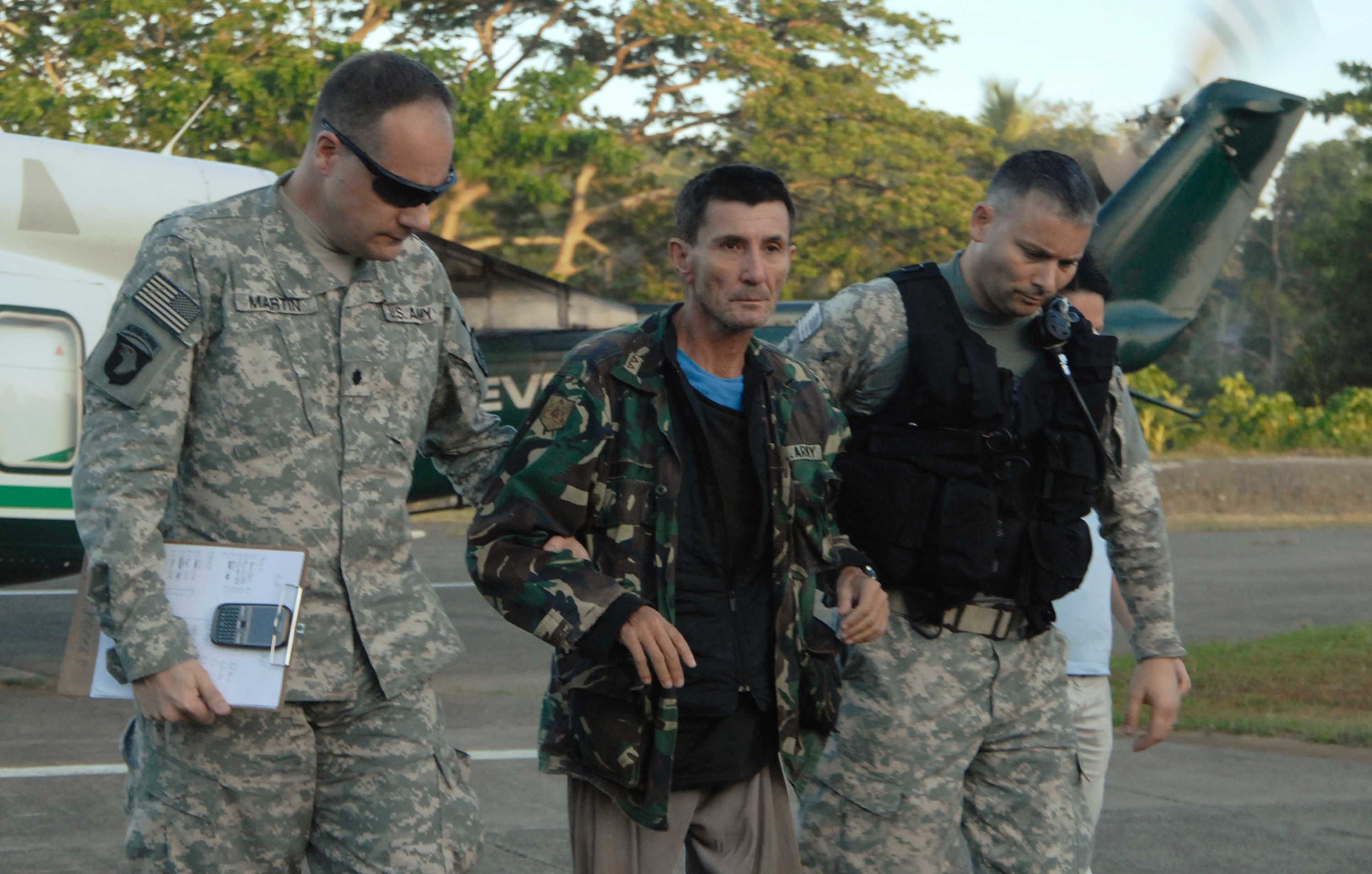 Hostage survivor Warren Rodwell tells of hunger, sickness during 472 ...