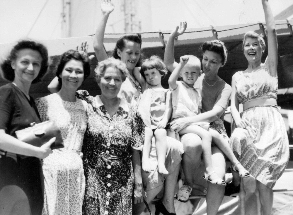 Andrea Jenner: Stuntwoman, war correspondent, POW and radio star - ABC ...