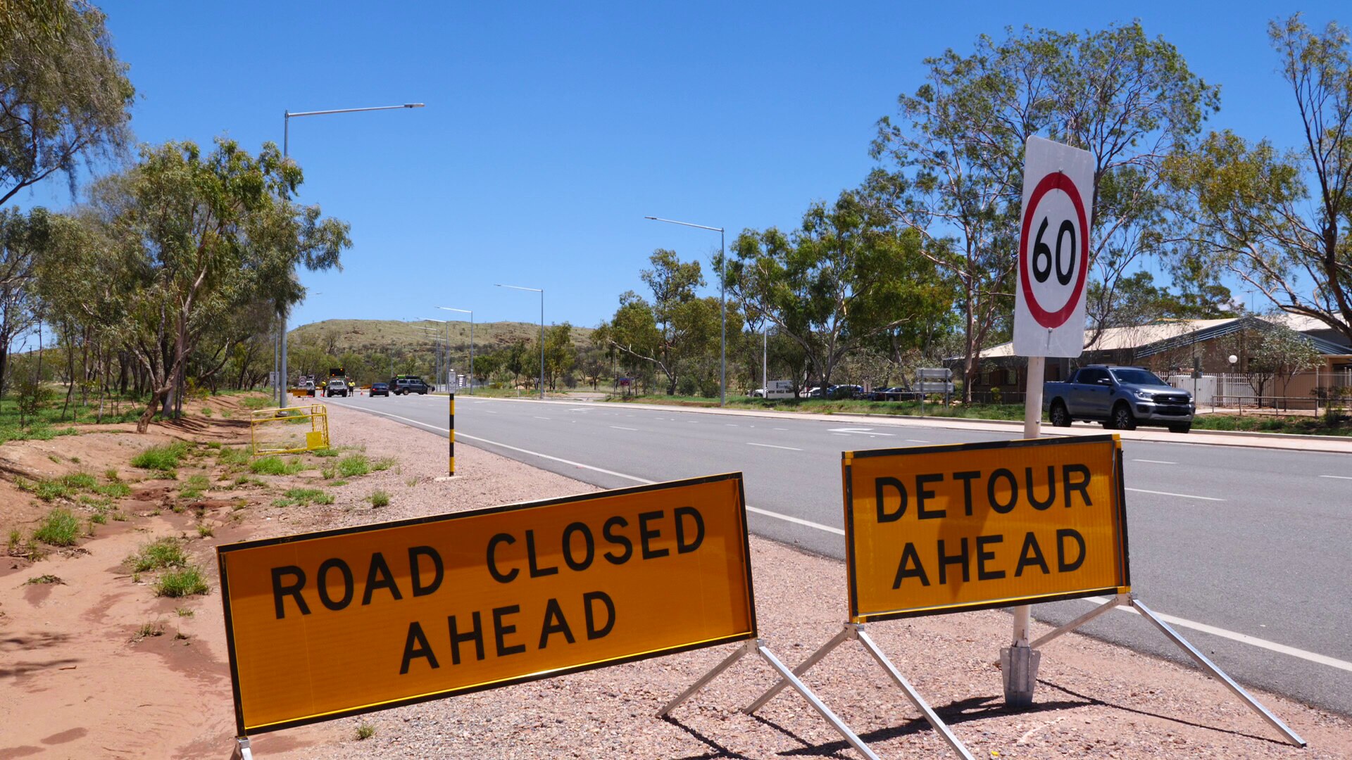 Transport industry slams '17-hour delay' in reopening Stuart Highway ...