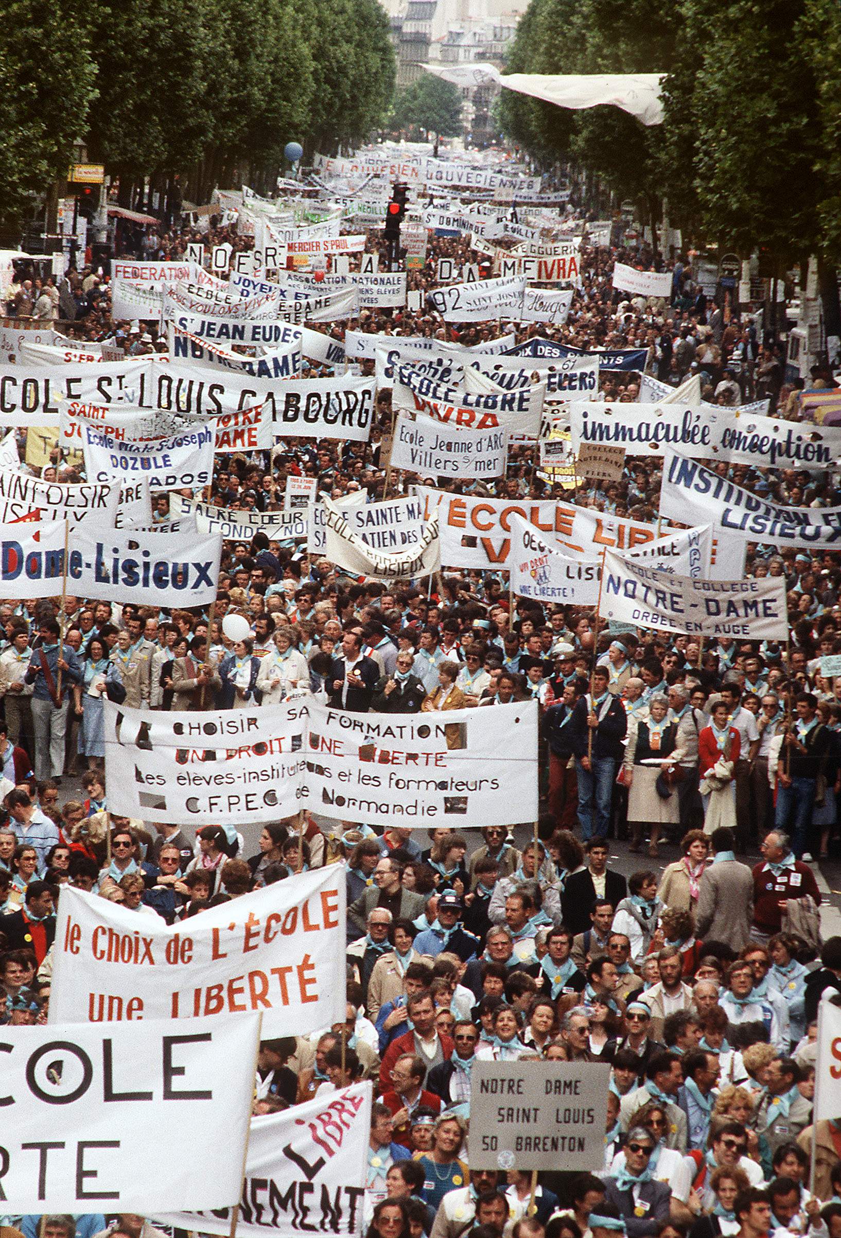 Timeline: France's biggest demonstrations since 1944 - ABC News