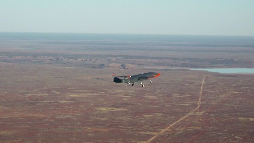 Boeing's new uncrewed aircraft takes test flight in Australian desert ...