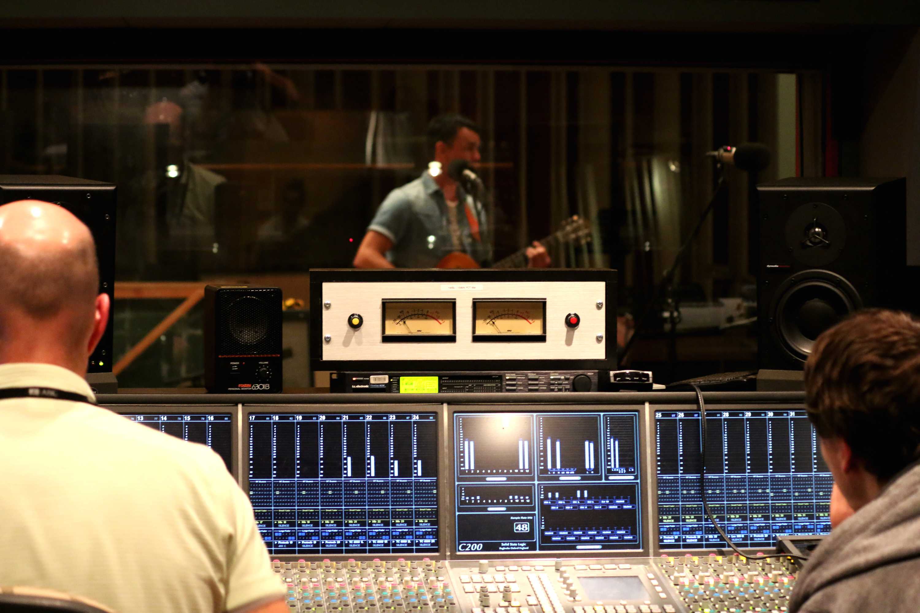 Tim Rogers and The Bamboos perform live - ABC Radio National