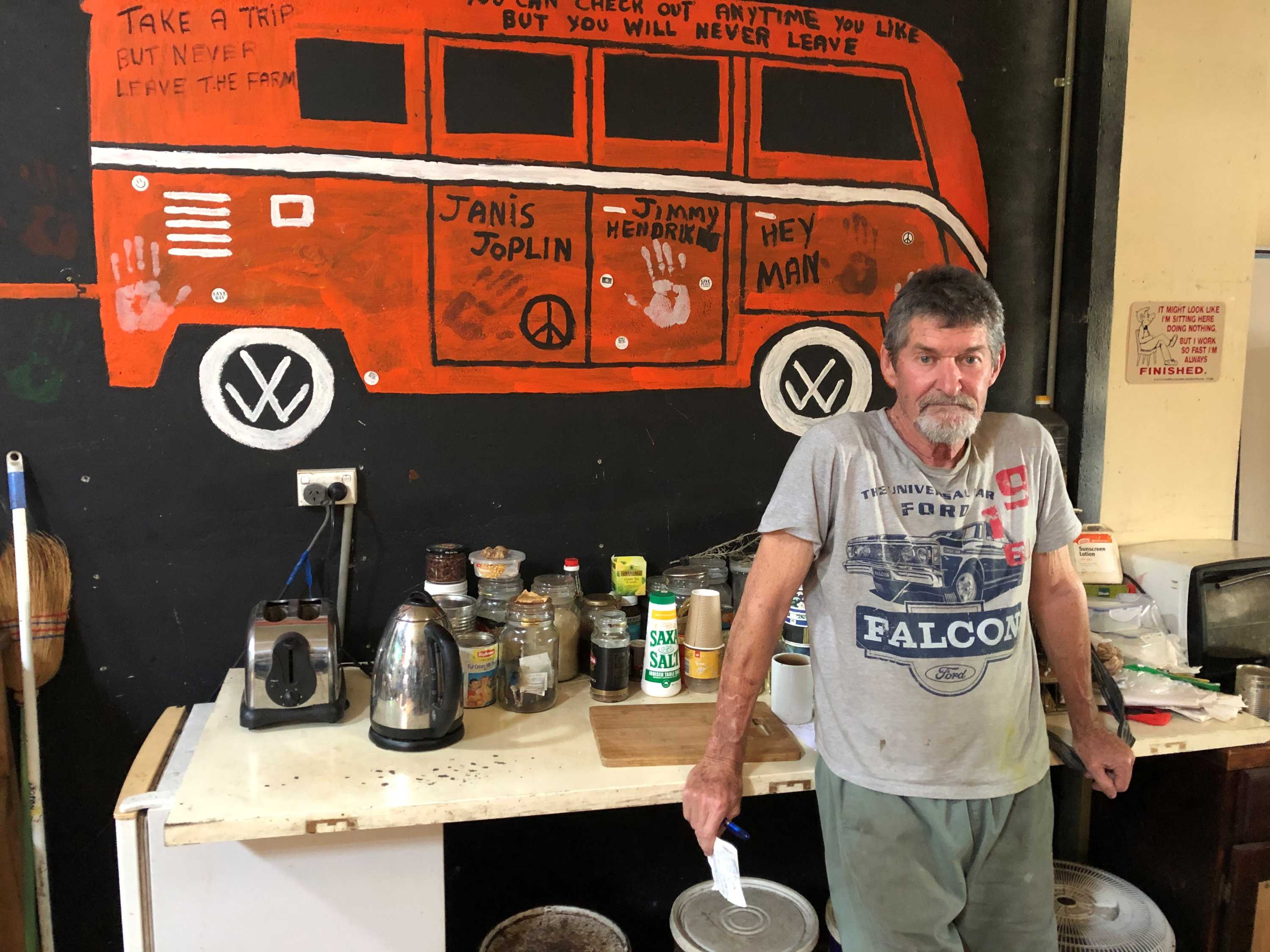 Chris 'Pineapple' Hooper is formally offered and accepts role as ...