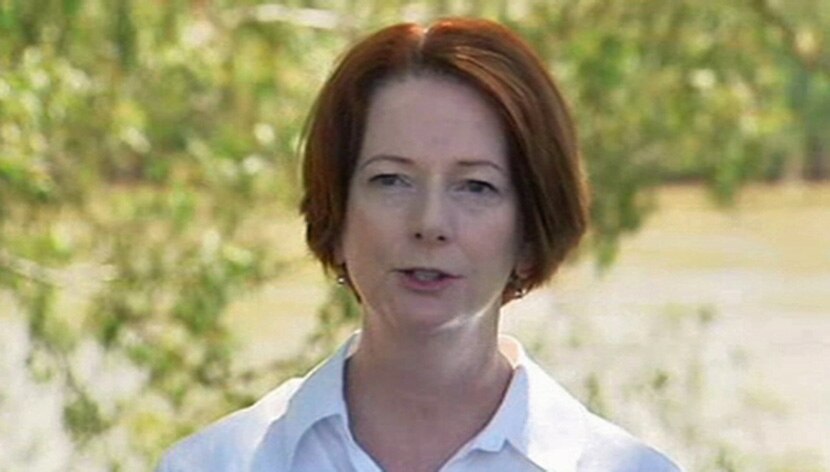 Gillard tours Queensland flood zone - ABC News