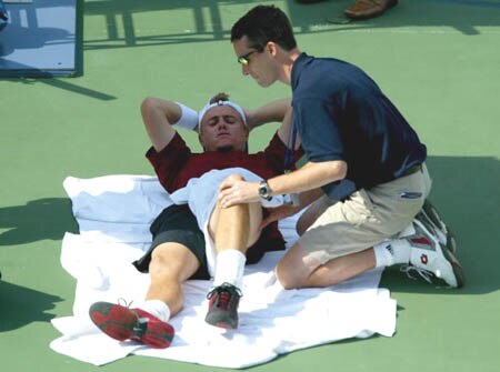 Hip injury sends Hewitt down and out in New York - ABC News