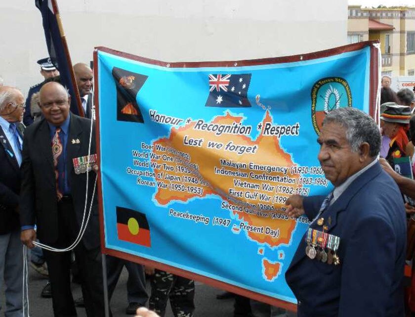 Indigenous diggers march through Redfern - ABC News