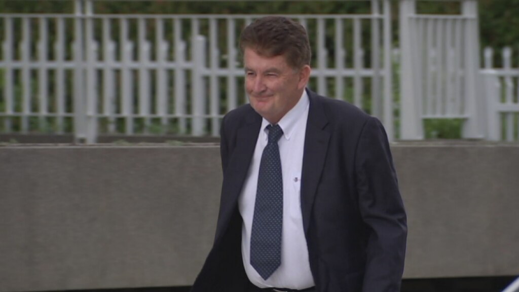 Canberra lawyer Stephen Stubbs jailed after billing client's mother ...