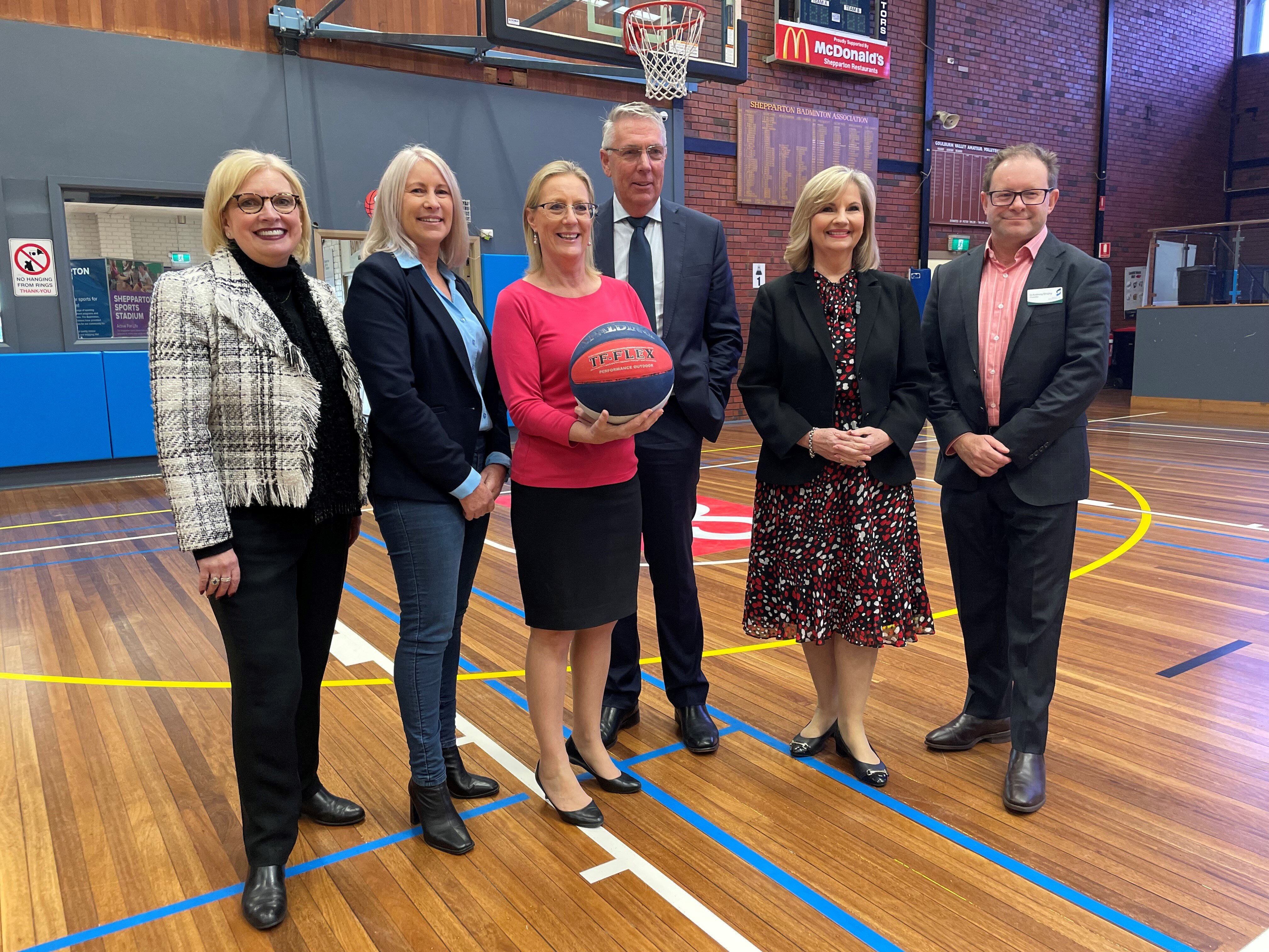 Howe Courtney - ABC News