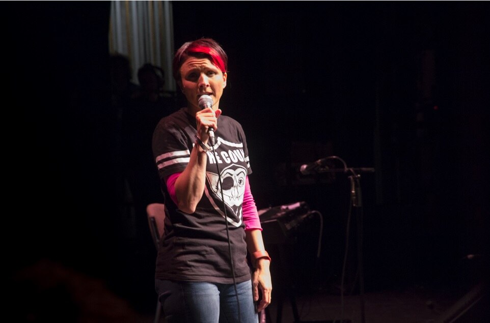 Cal Wilson's dream dinner party - ABC listen