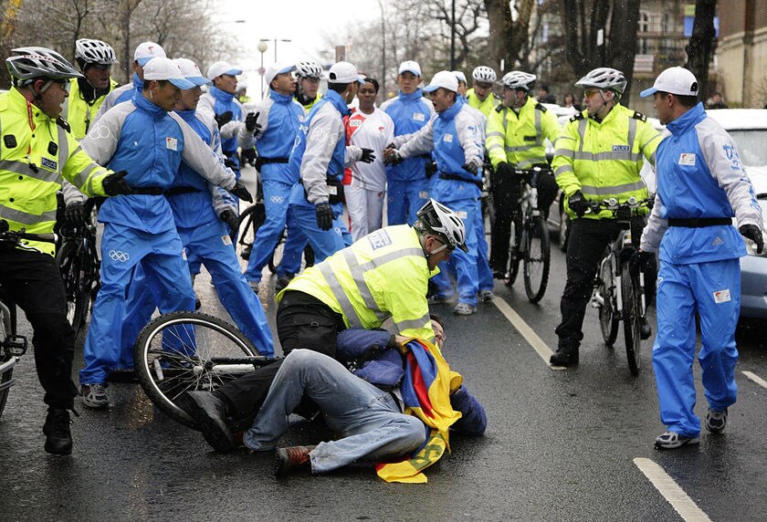 Police get extra powers for torch relay - ABC News