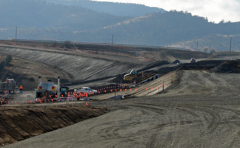 Brighton bypass work resumes - ABC News
