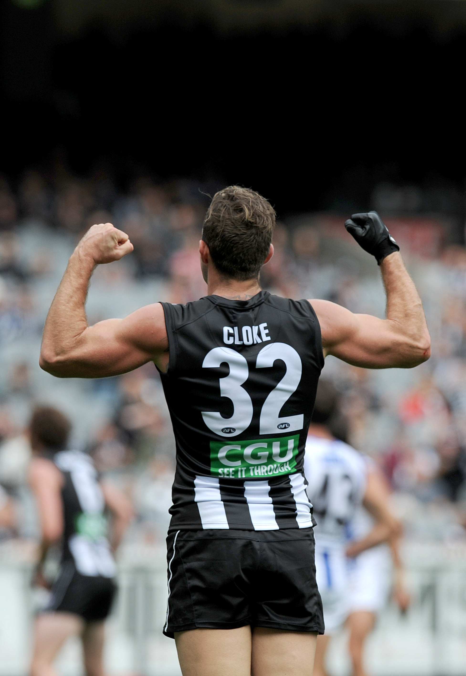 Collingwood Magpies hammer North Melbourne by 35 points; Travis Cloke ...