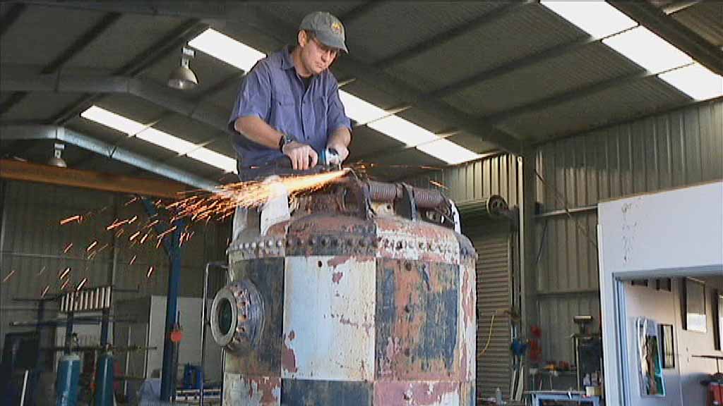 'Tardis' diving chamber used by Reg Sprigg found in outback South ...