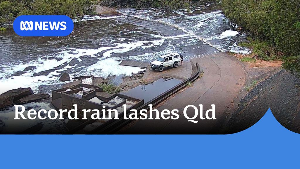 Record rain and flash flooding batter parts of Queensland - ABC News