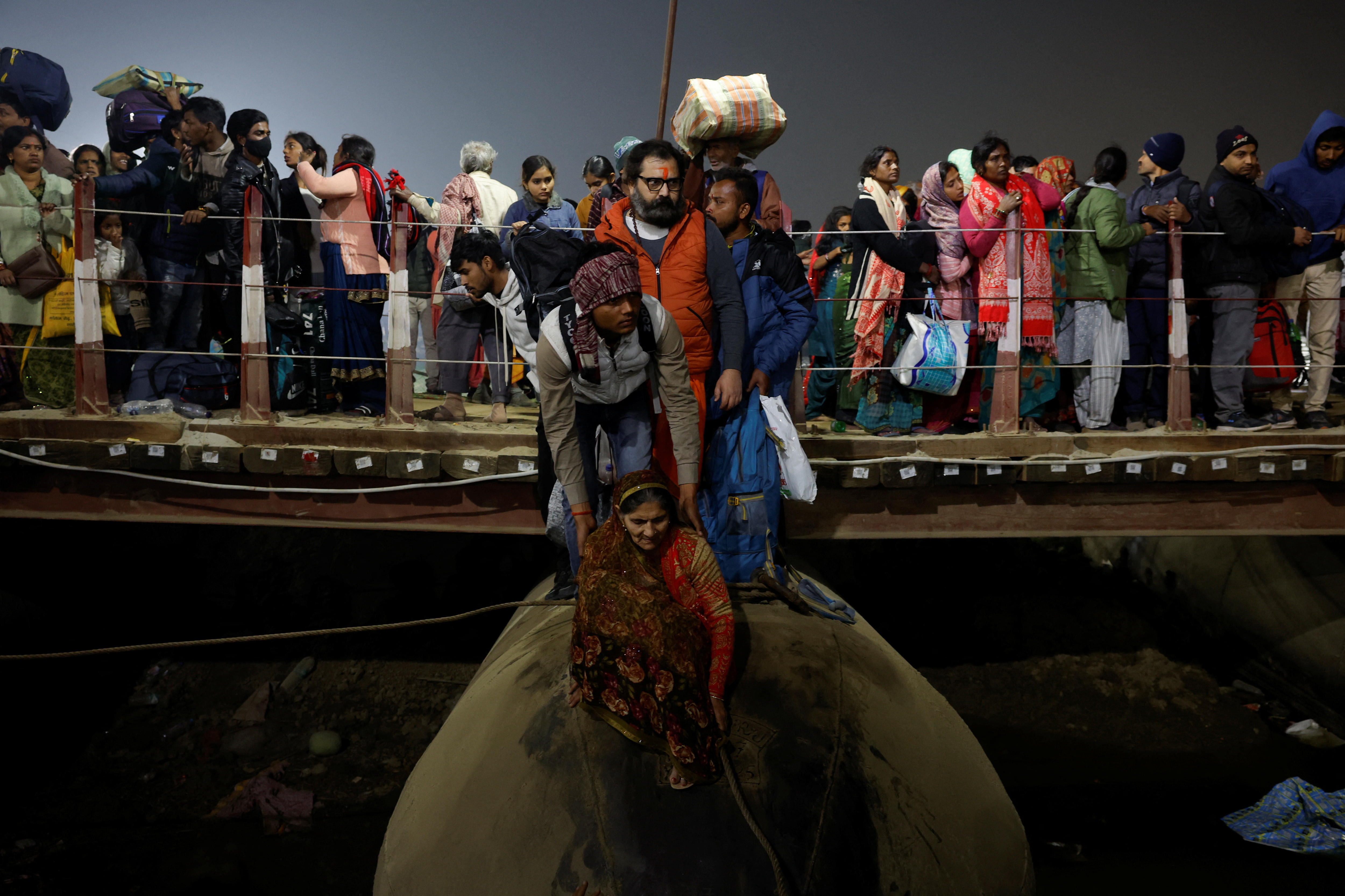 At least 15 killed in stampede at India's Kumbh Mela festival - ABC News