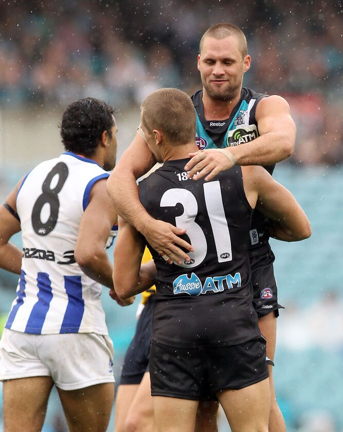 Nervy Power hold off Kangaroos comeback - ABC News