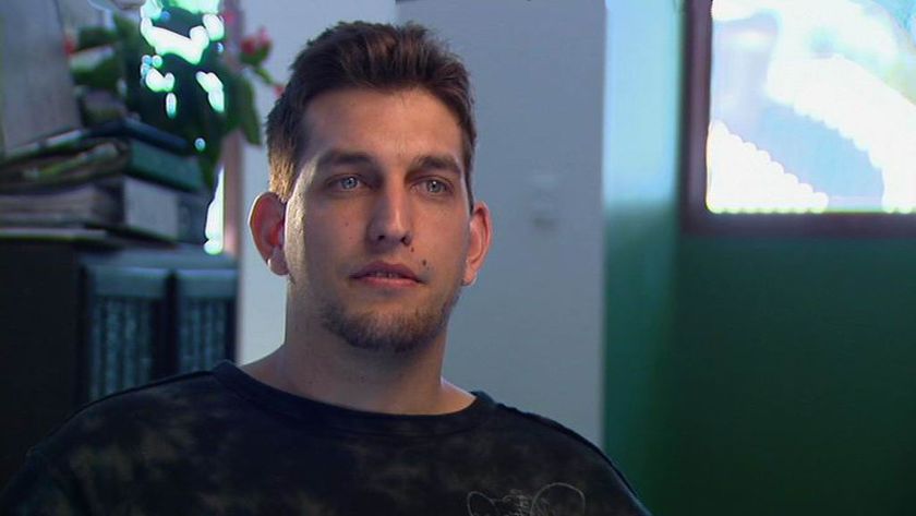 Shy vlogger's American dream becomes a border security nightmare - ABC News