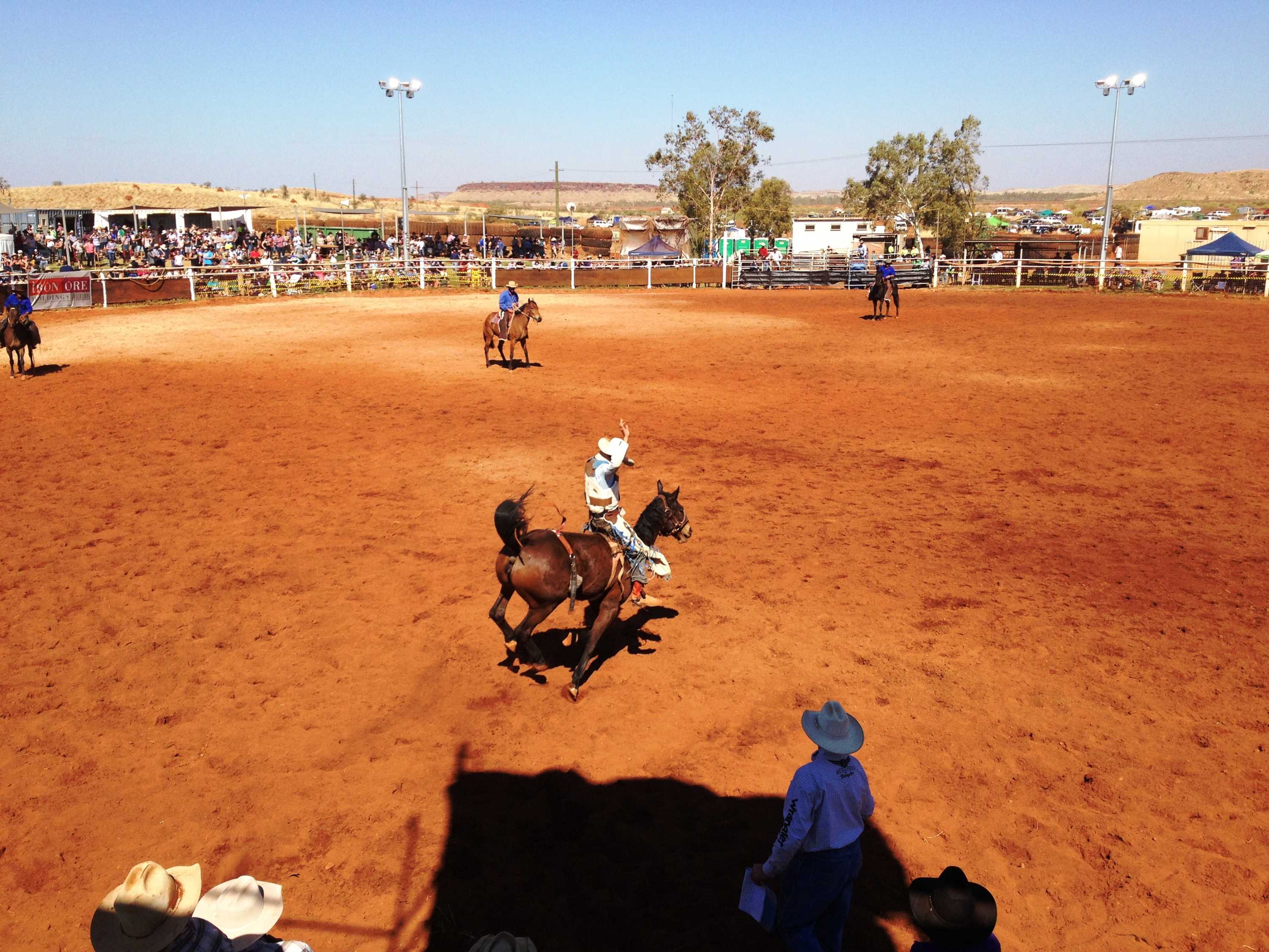 Robe River Rodeo celebrates 25 years with biggest crowd ever - ABC News