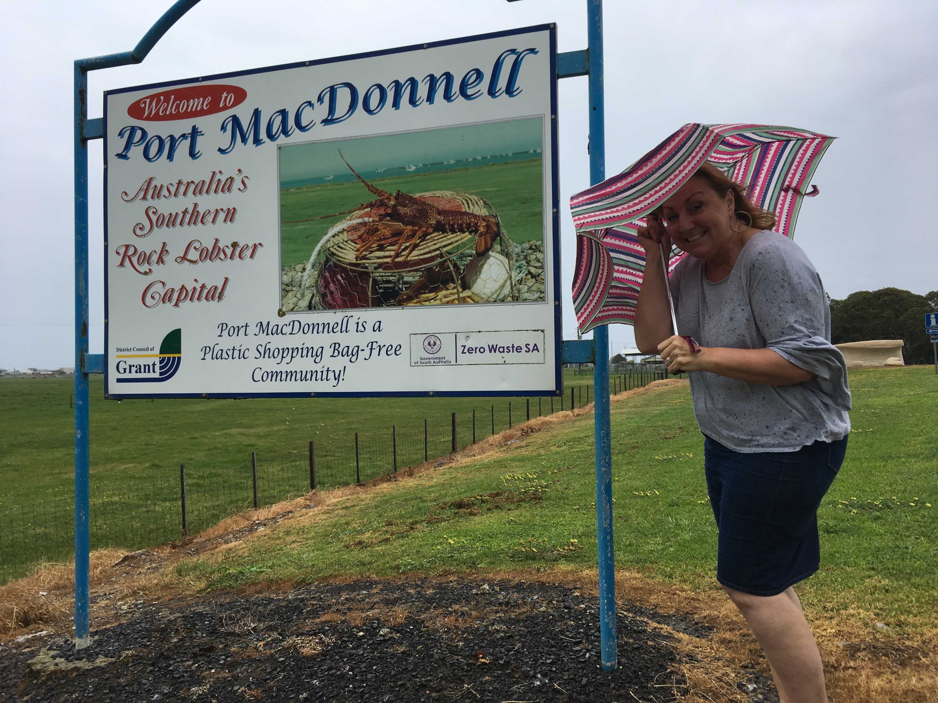 Sonya Feldhoff's Legends and Larrikins Tour of SA - Port MacDonnell ...