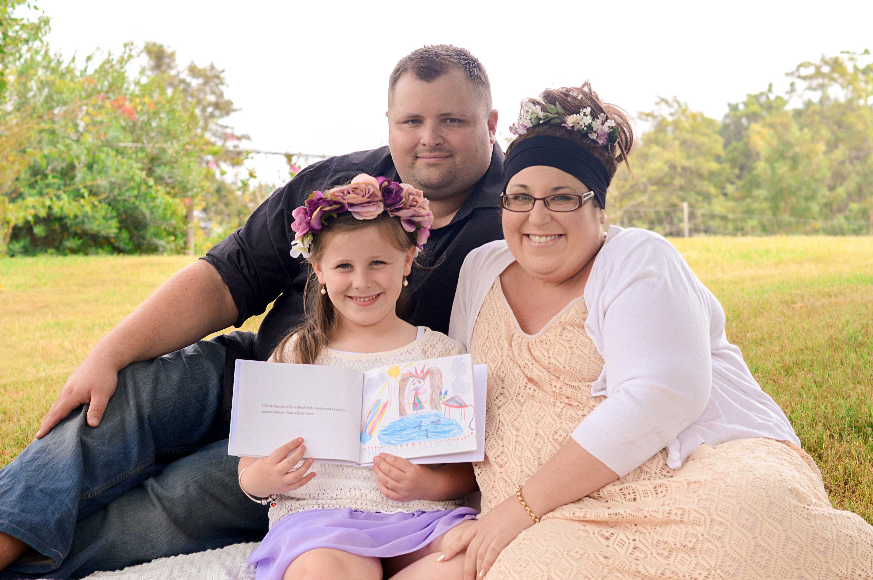 Mother with terminal cancer leaves mark on world through new book - ABC ...