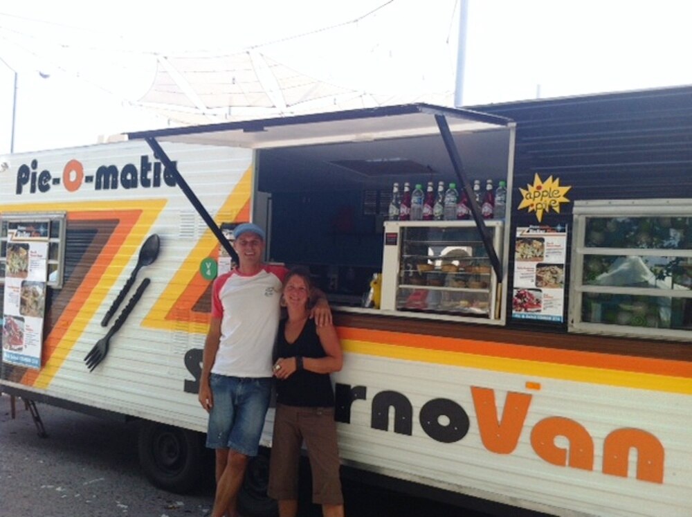 Retro pie van debuts at Taste in Tasmania - ABC News