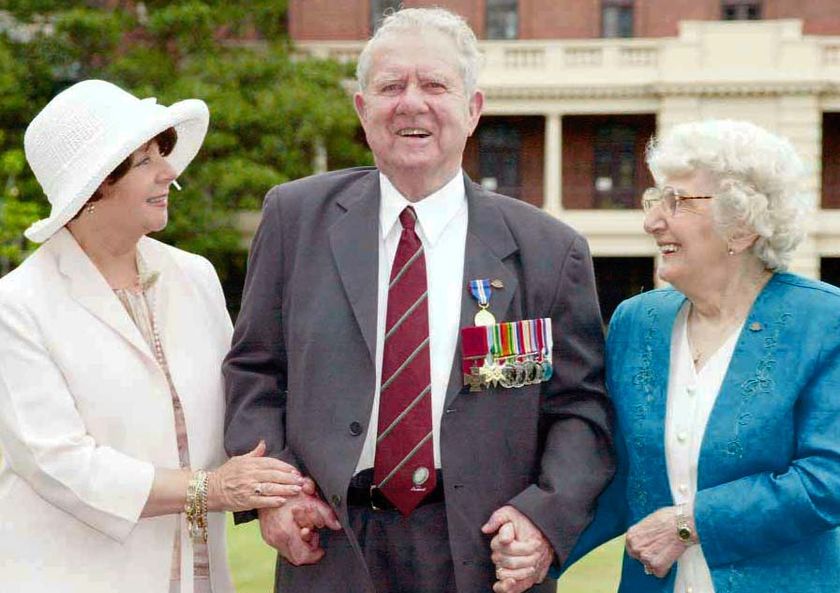 VC hero Edward Kenna dies - ABC News