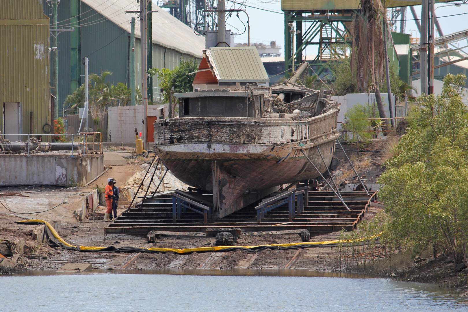Vanuatu community calls on government to do away with slipway boat ramps - ABC Pacific