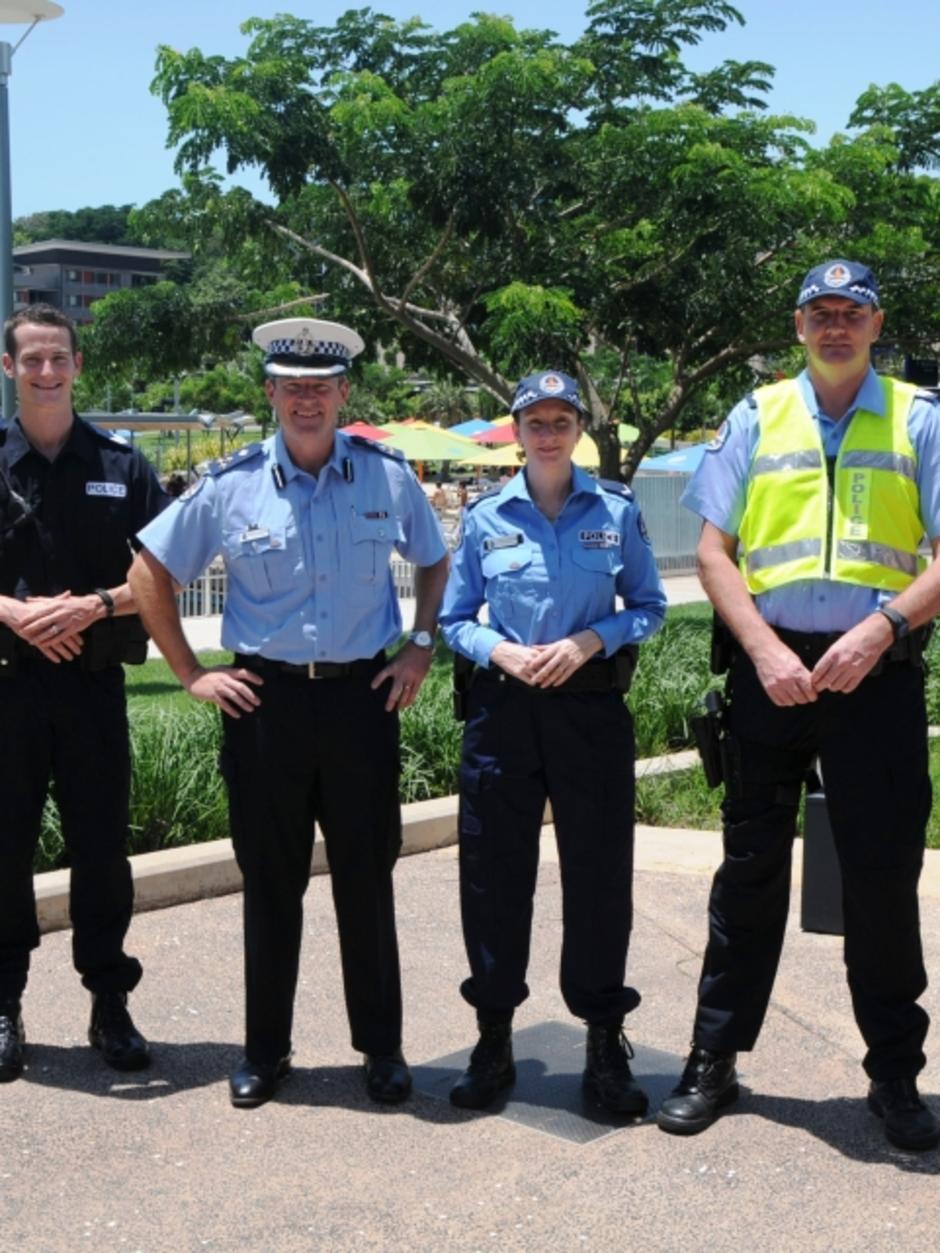 New police uniforms go on trial in NT - ABC News