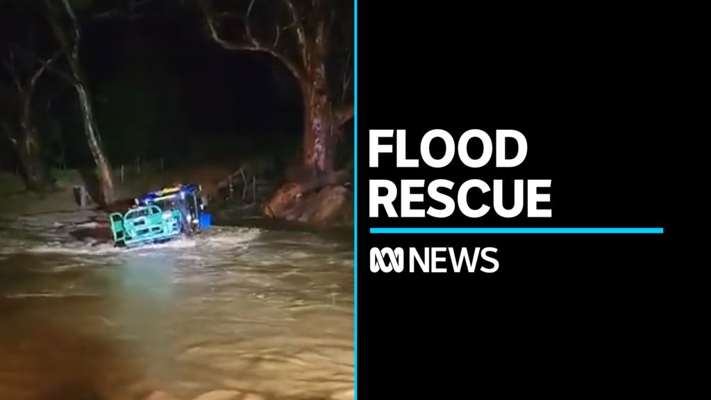 Police have carried out a floodwater rescue in Alexandra - ABC News