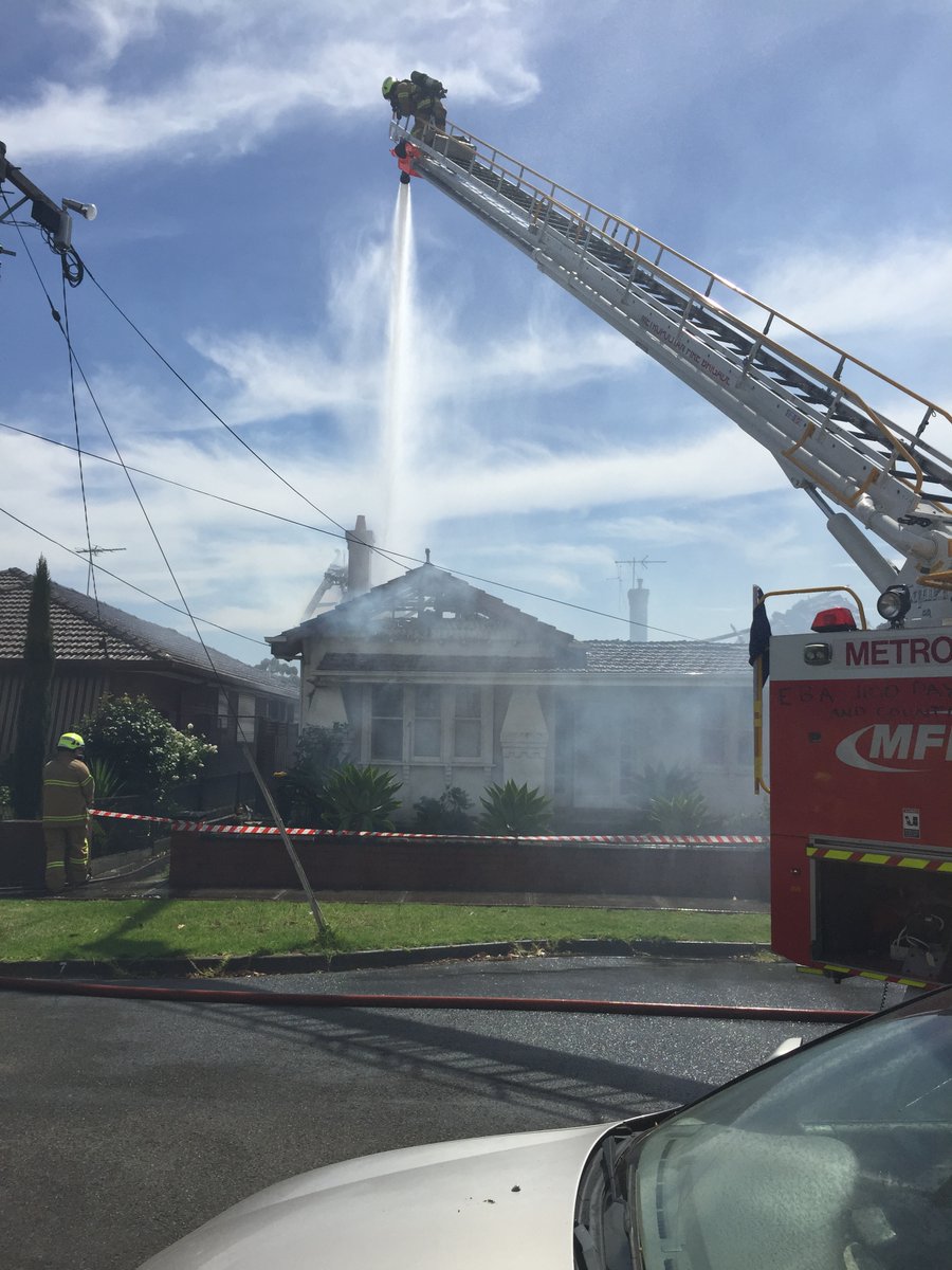 Fire causes serious structural damage to Melbourne home - ABC News