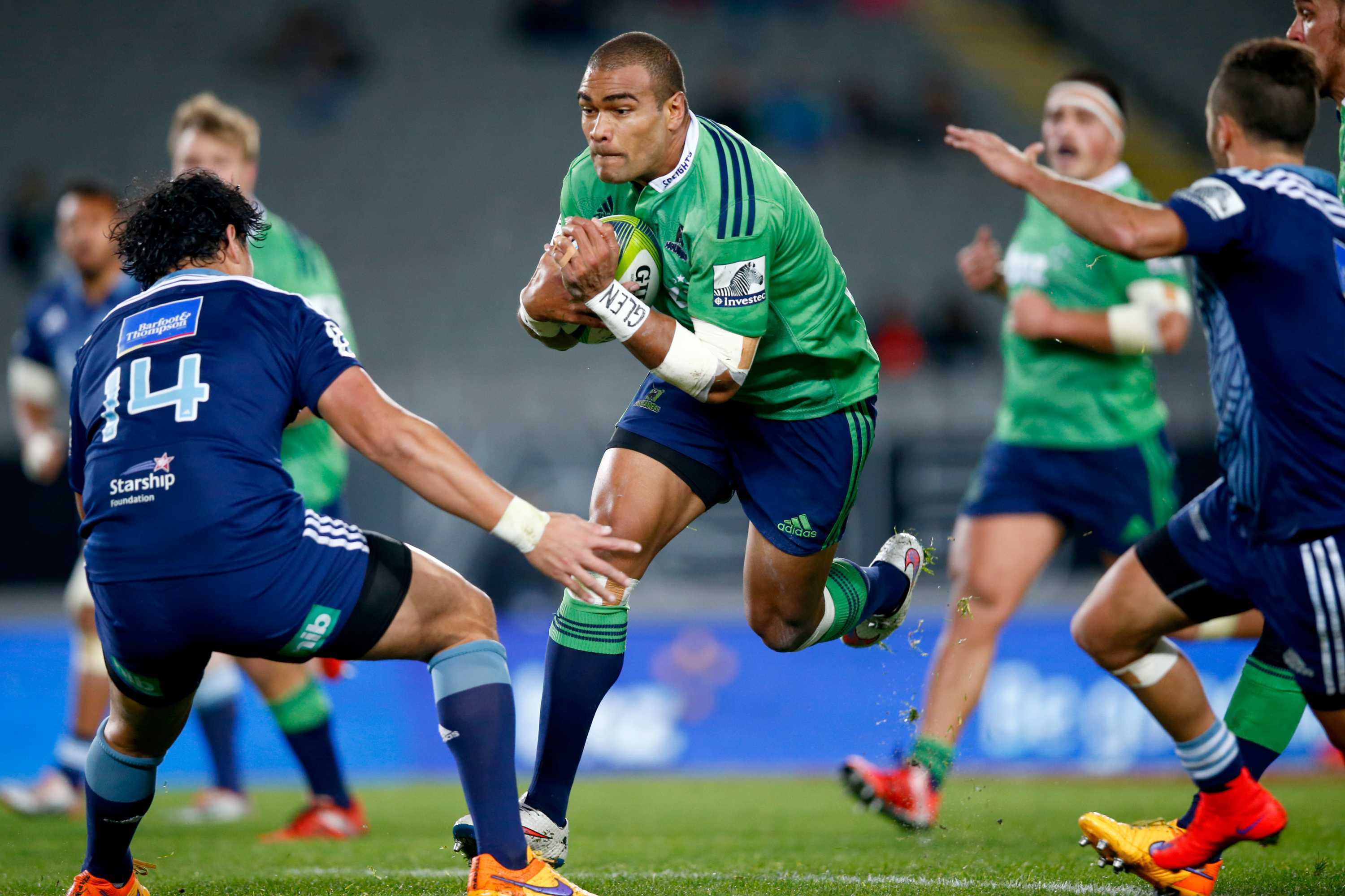 Highlanders beat Blues 44-7 to climb Super Rugby play-off spots - ABC News