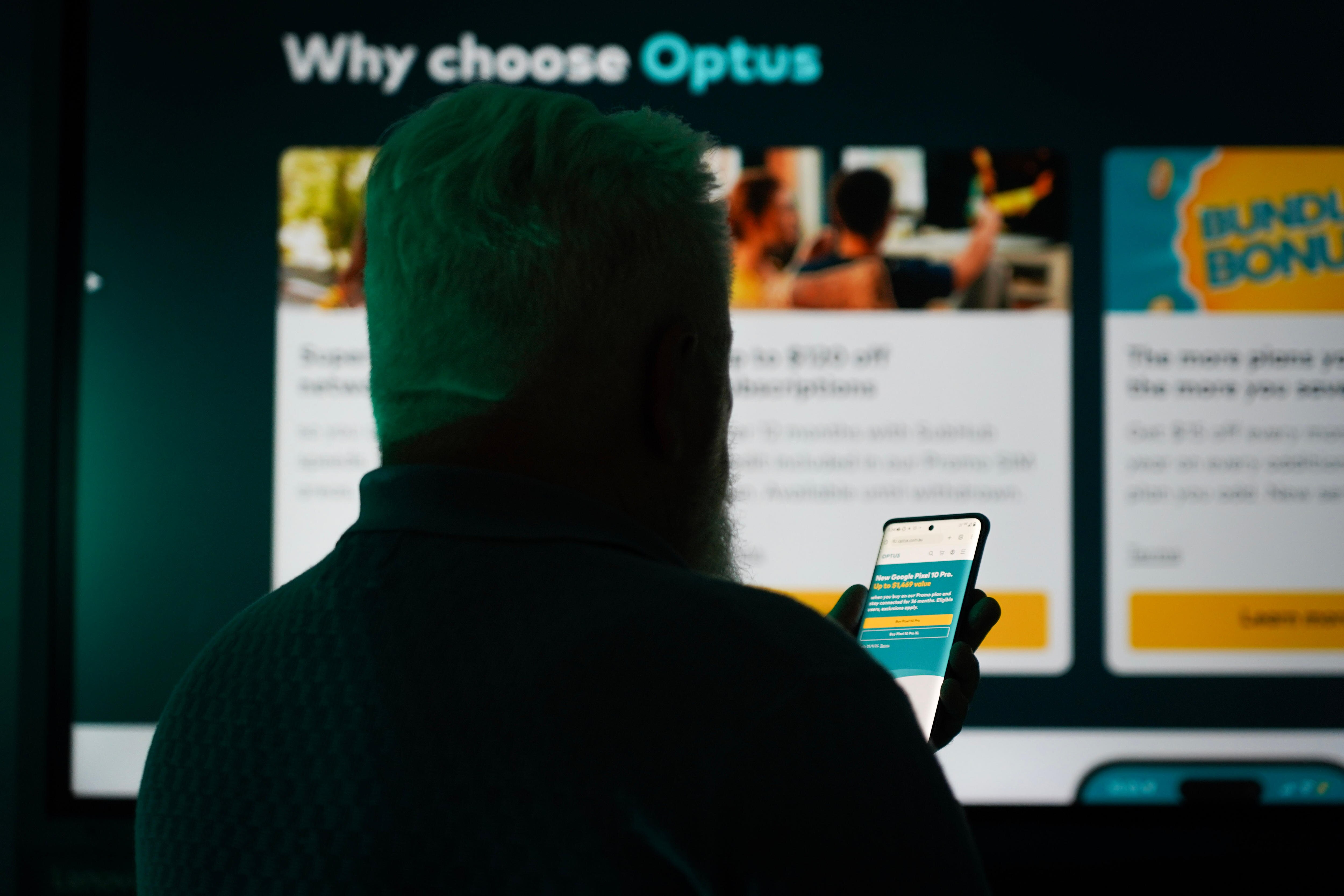What we know about the Optus outage which disrupted triple-zero calls ...