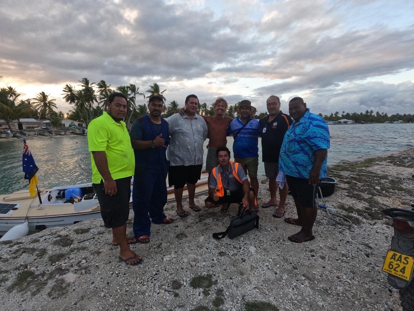 Australian Tom Robinson arrives in Cooks Islands after crossing Pacific ...
