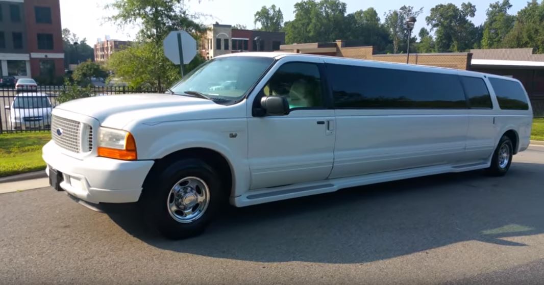 Limousine in crash that killed 20 had failed an inspection last month ...