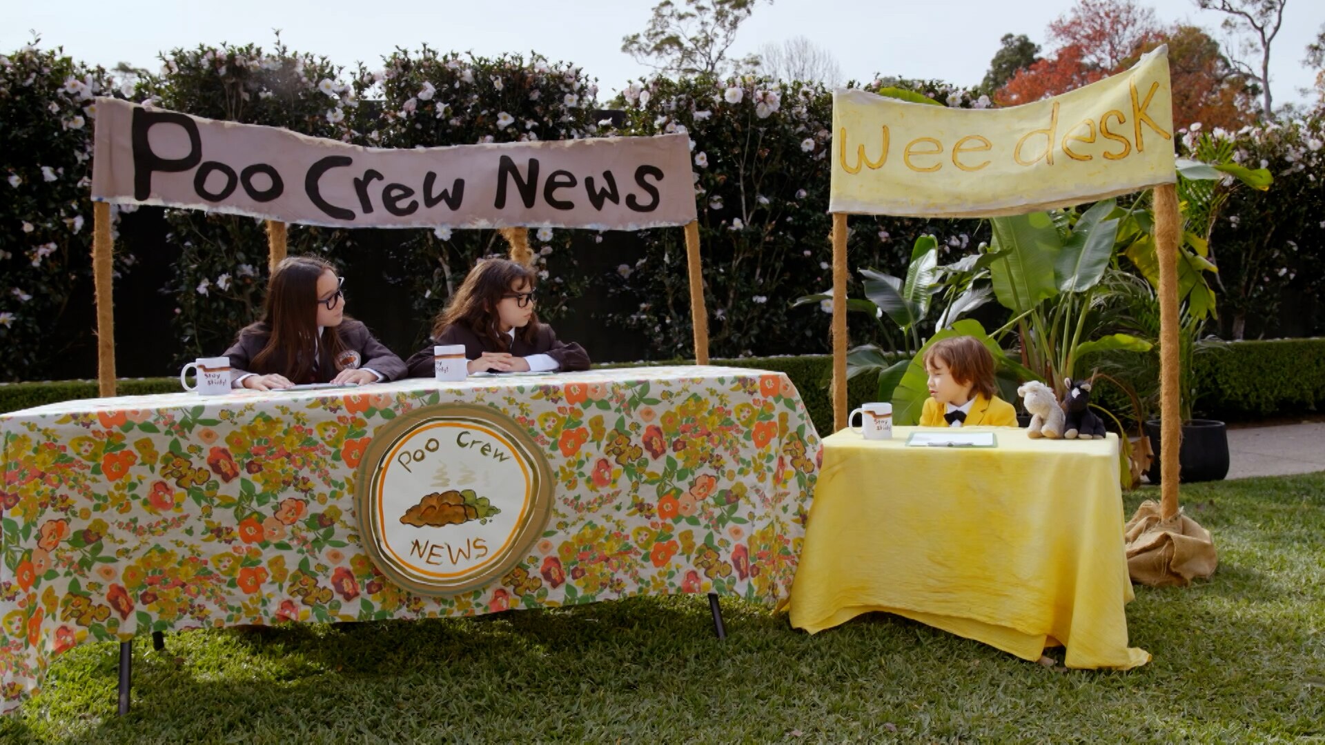 Gardening Australia Junior: Worm wee in action - ABC Education