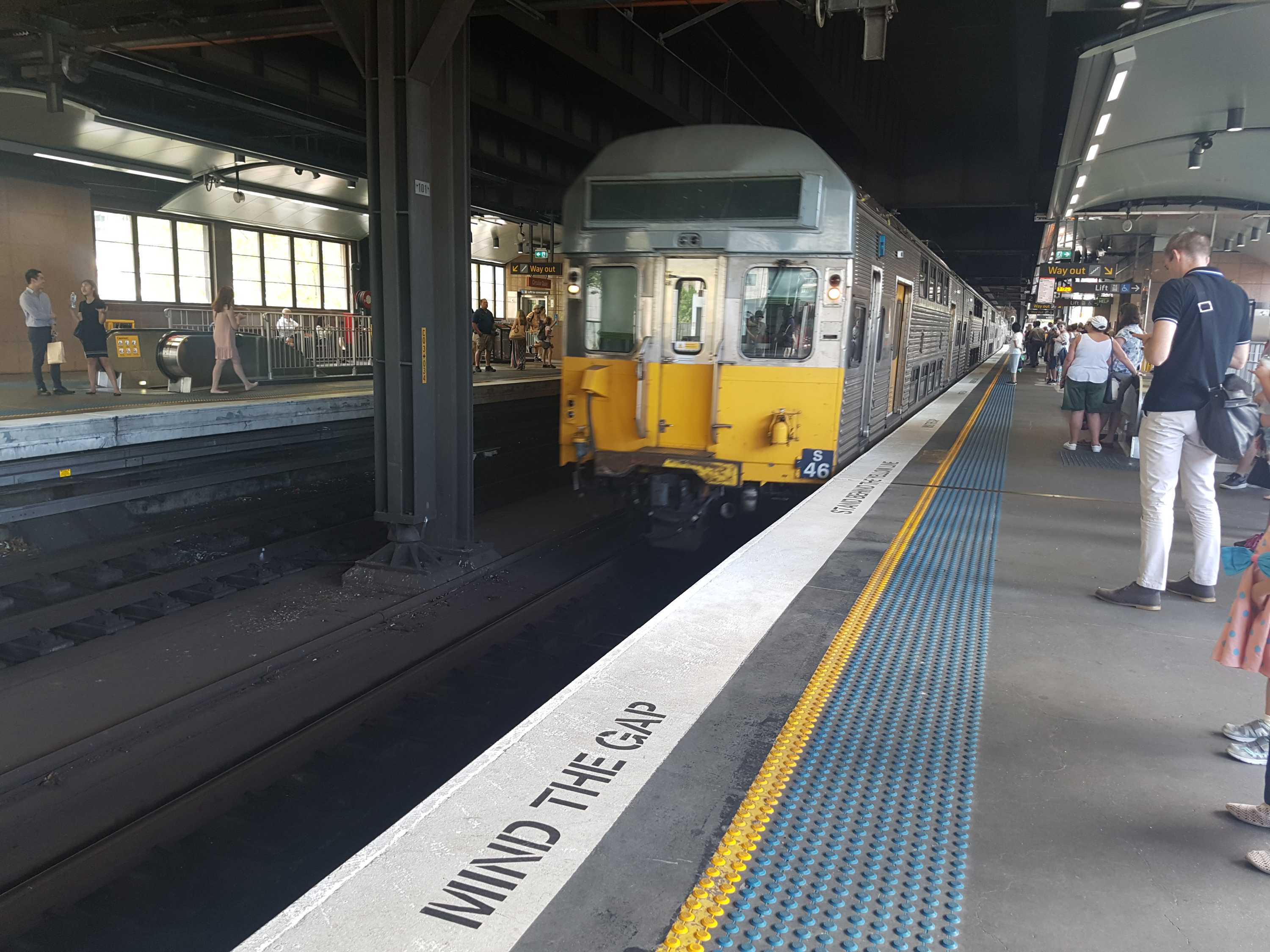 Sydney train strike: How to get around Sydney today - ABC News