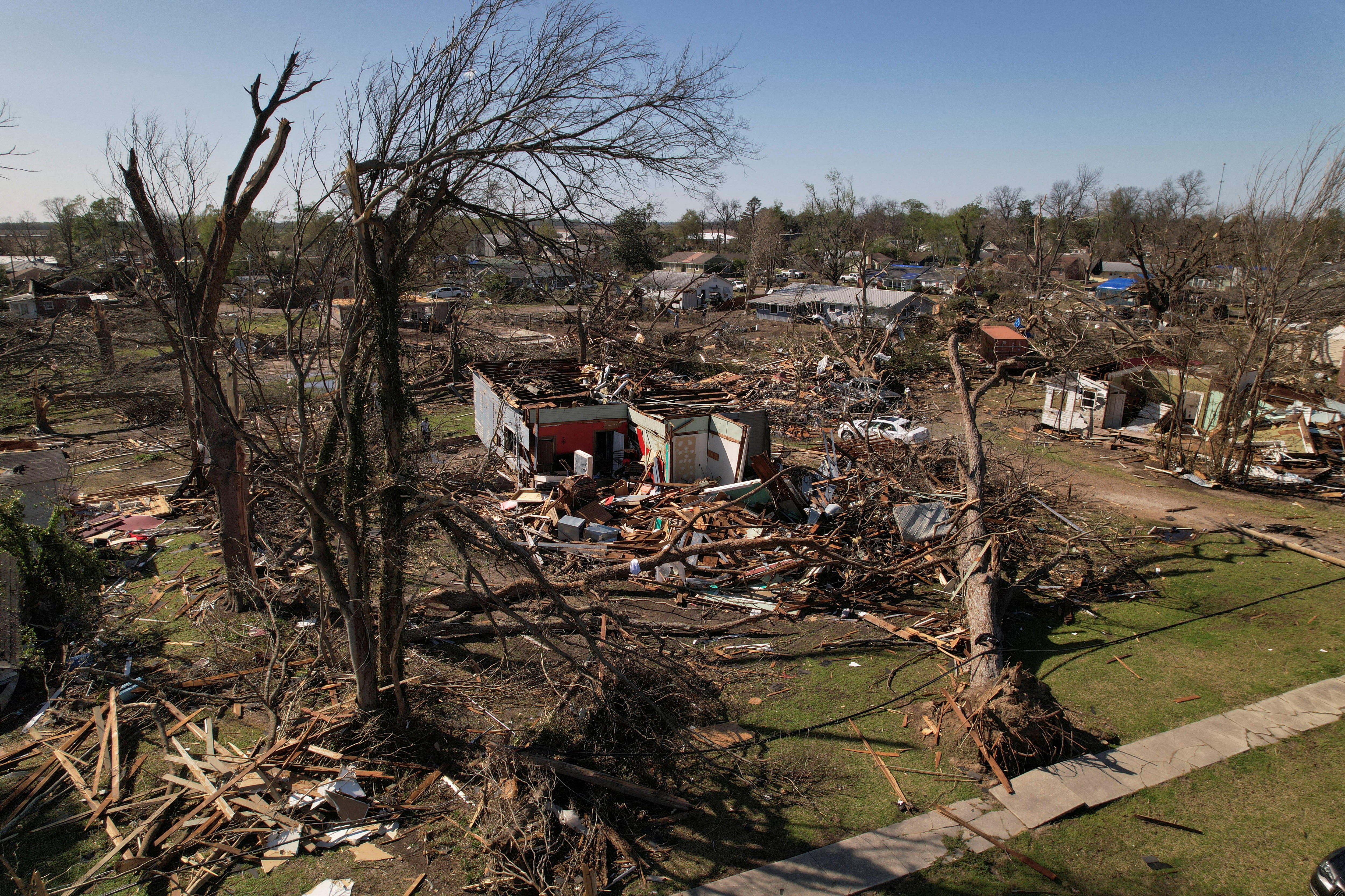 Harrowing tales of survival emerge in Mississippi following tornado in ...